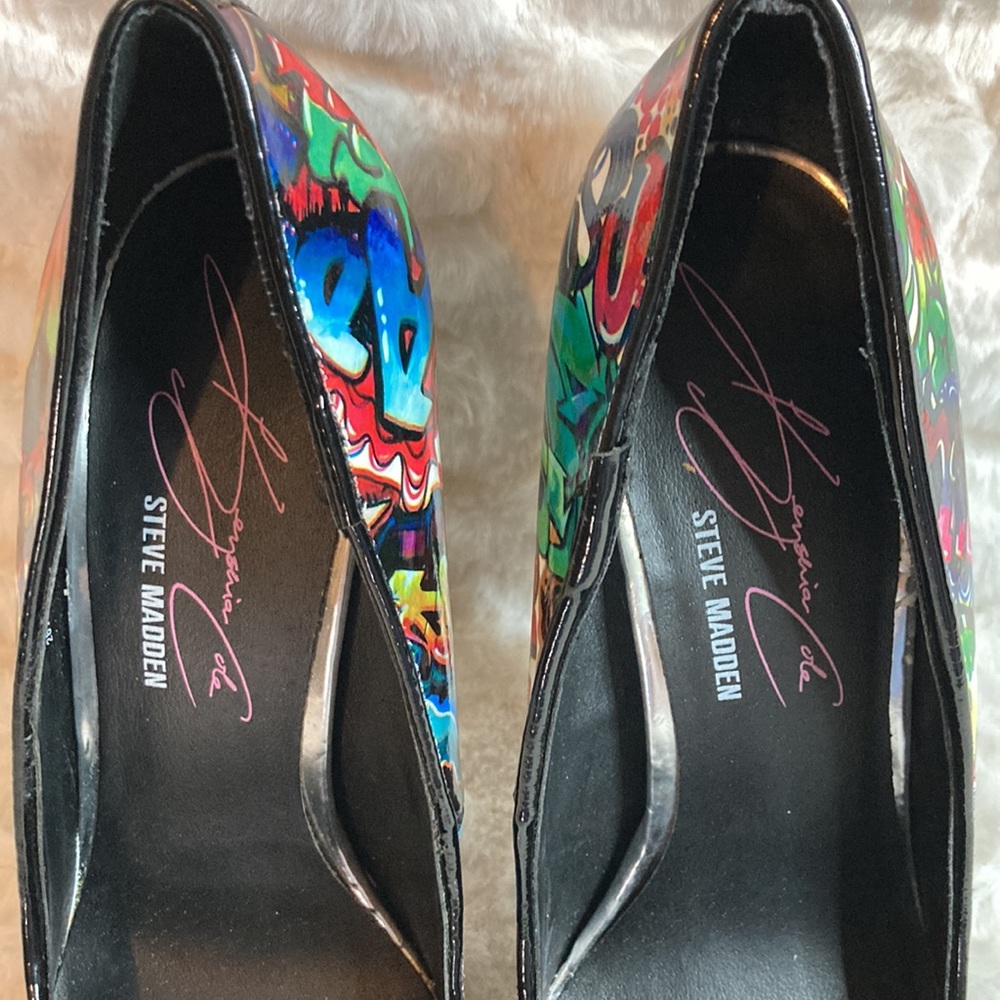 Steve Madden X Keisha Cole Graffiti Pumps - Gem